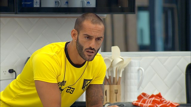 La charla completa en la que Ariel le reveló a Maxi que Thiago nominó a ... La charla completa en la que Ariel le reveló a Maxi que Thiago nominó a ...
